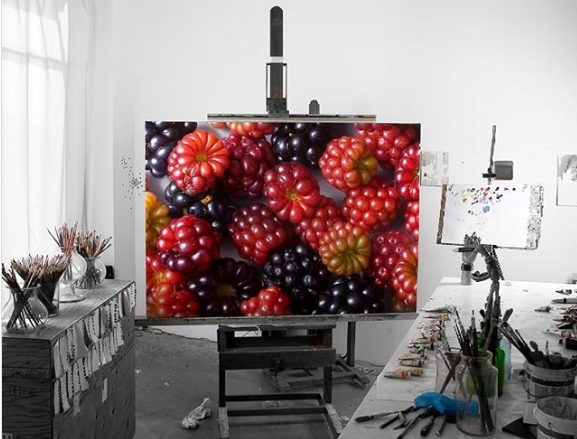 These Hyperrealist Paintings of Fruit Look Good Enough to Eat - PlayJunkie
