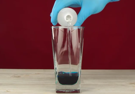 Chemistry 101: How To Make Homemade Toothpaste - PlayJunkie