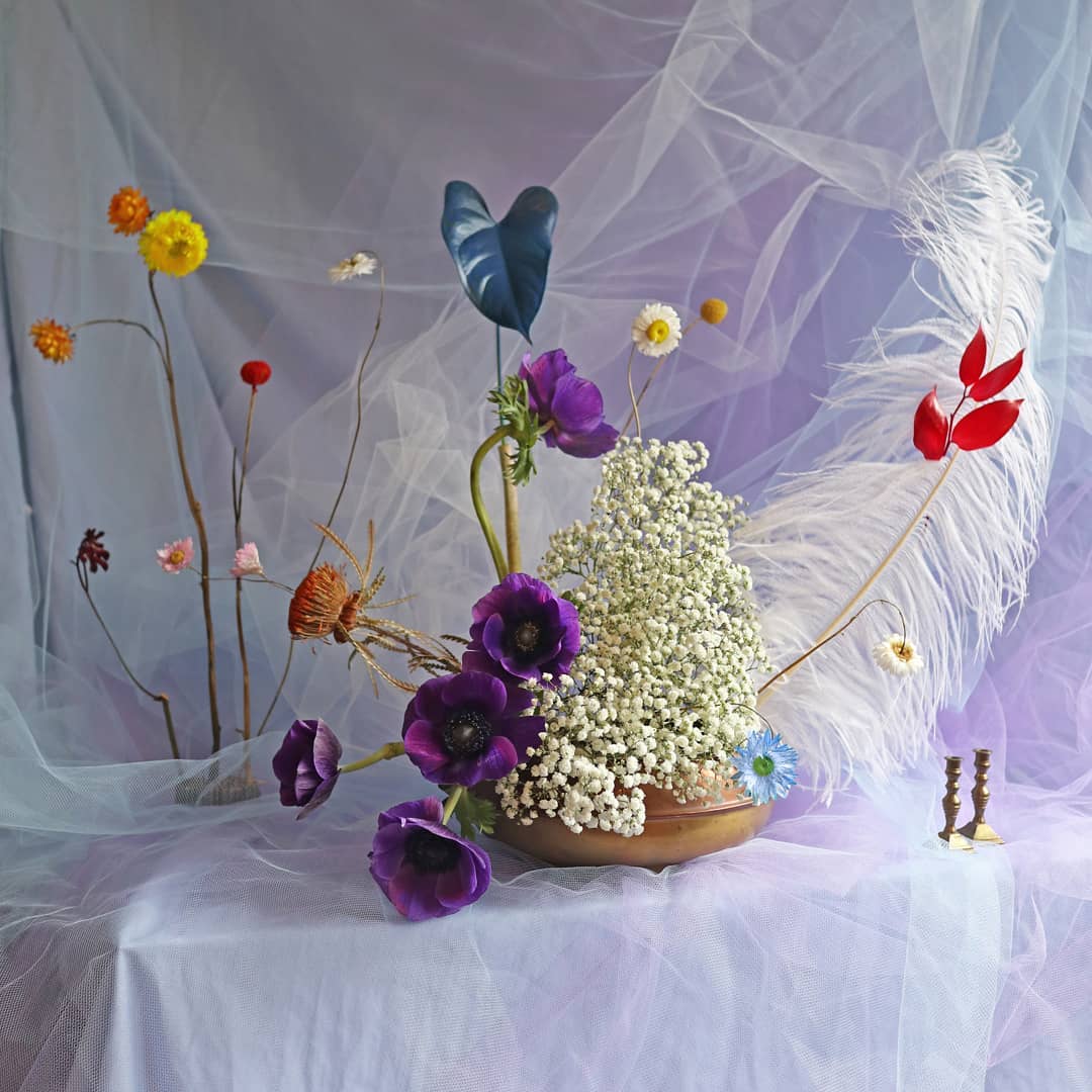 A Florist Makes Wedding Arrangements Into Works of Art - PlayJunkie