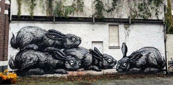 Astonishing Black and White Murals of Animals by ROA - PlayJunkie